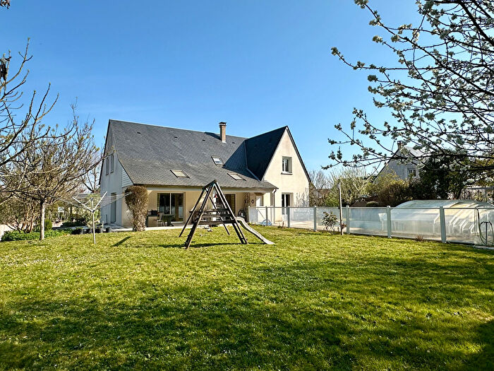 Maison à vendre - Saint-Cyr-sur-Loire, La Ménardière - 8 pièces - 6 chambres