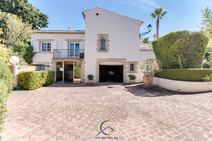 Maison à vendre - Allauch, La Pounche - 7 pièces - 4 chambres