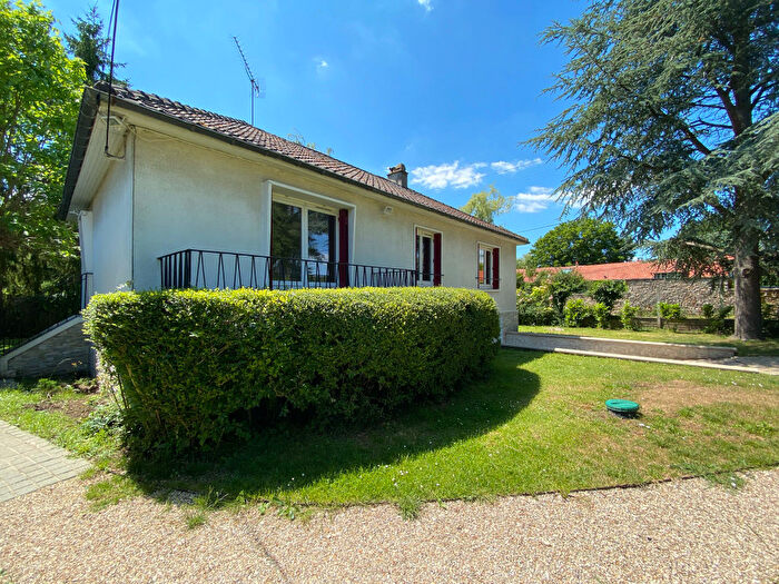 Maison 5 pièces à louer à Septeuil