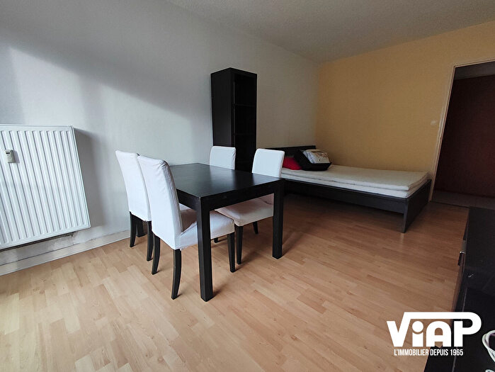 Appartement à louer - Limoges, Centre-ville, Hôtel de Ville, Emailleurs - 1 pièce