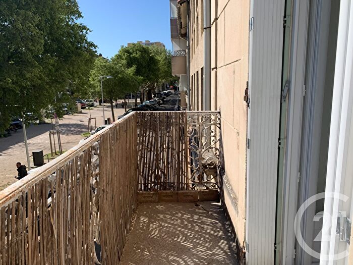 Appartement 3 pièces à Bagnols-sur-Cèze, Centre-ville, à louer