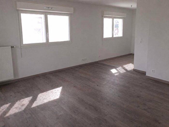 Appartement 3 pièces à louer à Cavailles-Camparian, Cenon