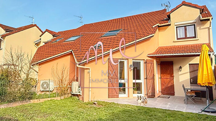 Maison à vendre - Saint-Jean-de-Moirans - 5 pièces - 3 chambres