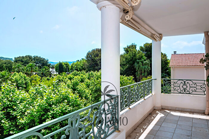 Appartement à vendre - Sanary-sur-Mer, Centre-ville, Port - 4 pièces - 3 chambres