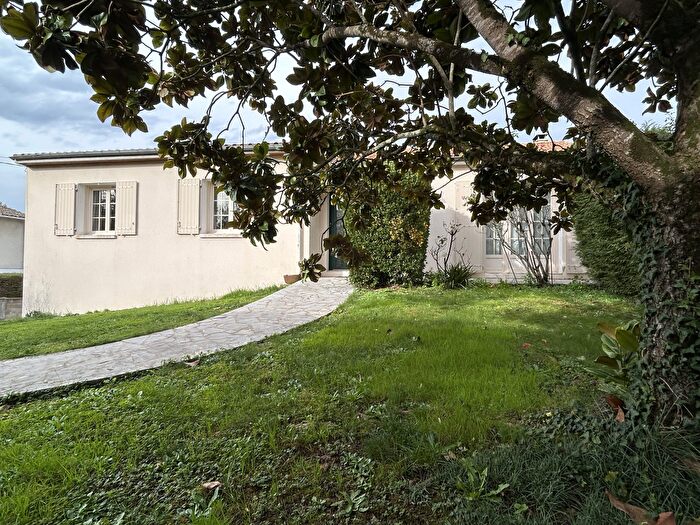 Maison à vendre - Bessines - 6 pièces - 3 chambres