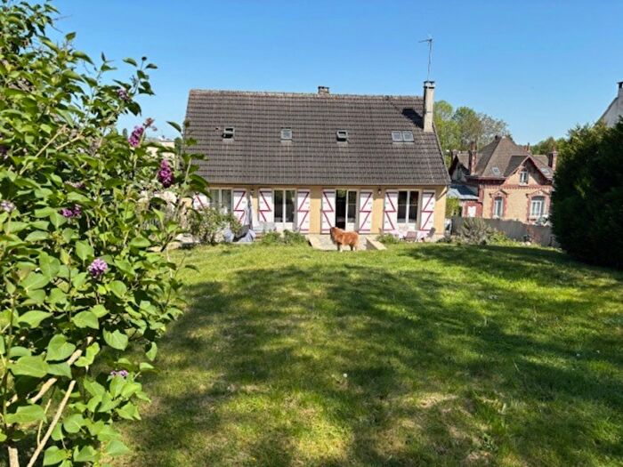 Maison 9 pièces à Pont-Sainte-Maxence, Boilet, à vendre