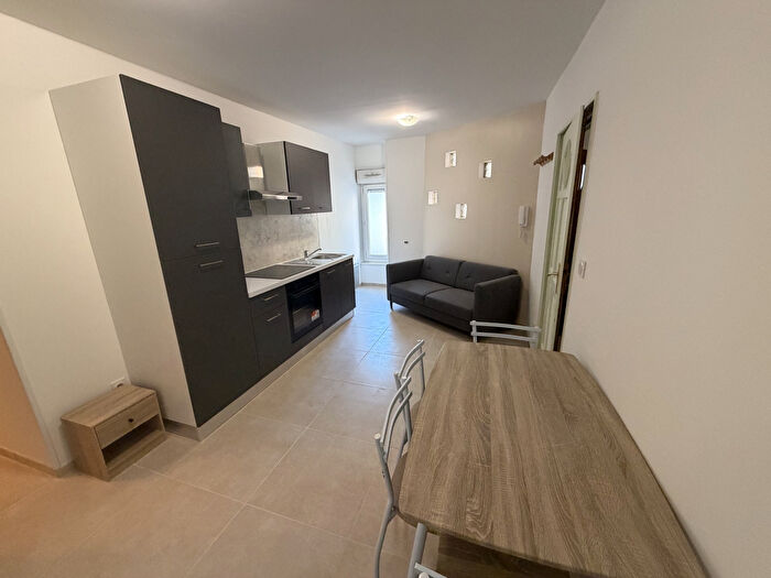 Appartement 1 pièce à louer - Bourgoin-Jallieu, Libération, Barbusse