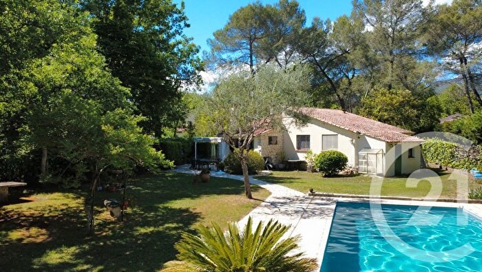 Maison 3 pièces à Roquefort-les-Pins, à vendre