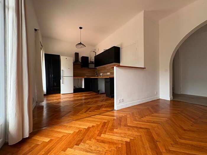 Nice, Valrose : Appartement 3 pièces à louer