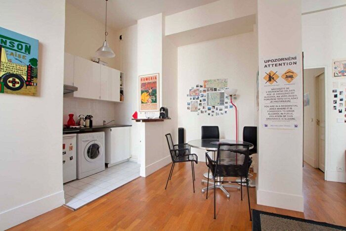 Appartement à louer - Sainte Avoie, Paris ème arrondissement - 1 pièce