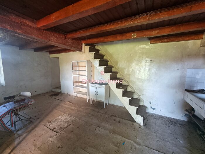 Saint-Aubin-de-Cadelech : Maison 5 pièces à vendre