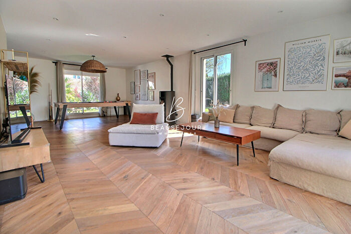 Maison à vendre - Saint-Germain-lès-Corbeil - 7 pièces - 4 chambres