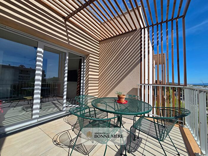 Appartement à vendre - La Ciotat, Groupède, Le Pin de la Fade, Saint-Loup - 2 pièces - 1 chambre