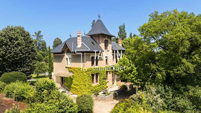 Maison à vendre - Tassin-la-Demi-Lune, Montpinot, Le Bourg - 12 pièces - 7 chambres