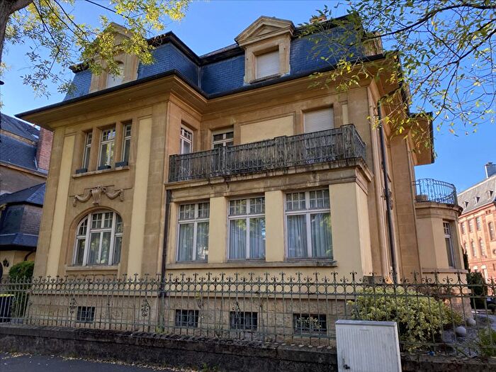 Maison à vendre - Metz, Nouvelle ville - 12 pièces - 6 chambres