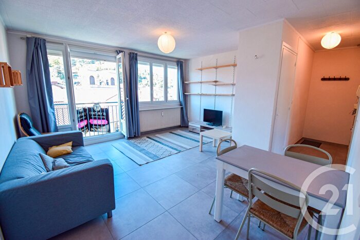 Appartement 3 pièces à Tarare, à vendre