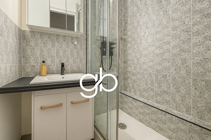 Appartement à vendre - Nîmes, Clos dOrville - 1 pièce