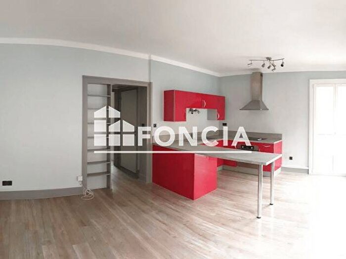 Appartement à louer - Gare Nord et Ouest, Charleville-Mézières - 2 pièces - 1 chambre