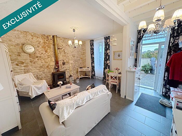 Maison à vendre - Saint-Estèphe - 4 pièces - 2 chambres