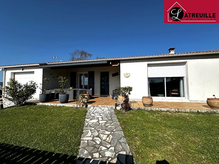 Maison à vendre - Semussac - 4 pièces - 3 chambres