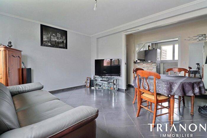 Appartement à vendre - Les Clayes-sous-Bois, Centre-ville - 3 pièces - 2 chambres