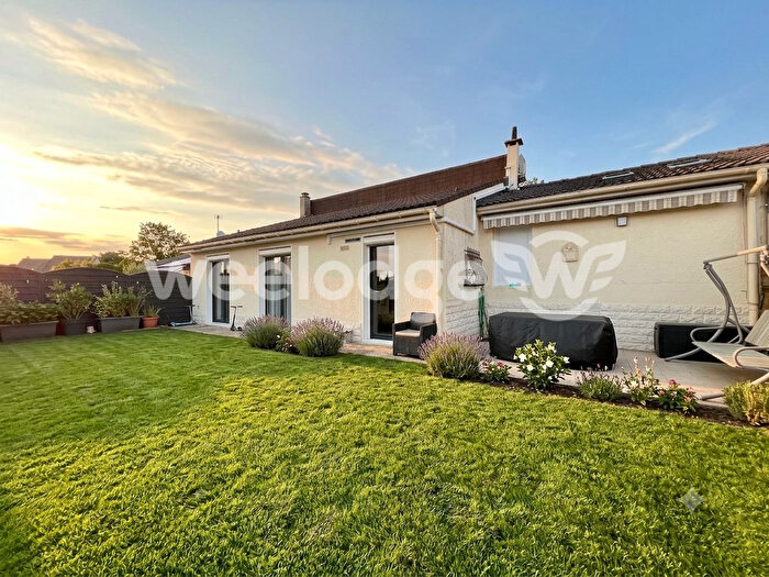 Mantes-la-Ville - Maison 6 pièces à vendre