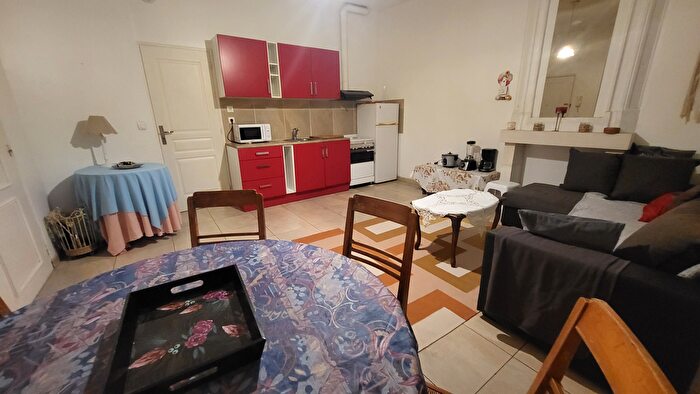 Appartement à louer - La Rochelle, Centre-ville, Vieux-port, Marché - 1 pièce