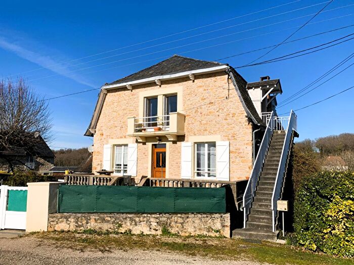 Maison à vendre - Terrasson-Lavilledieu - 10 pièces - 5 chambres