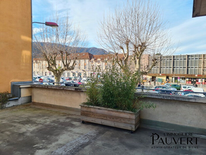 Appartement à louer - Foix - 3 pièces - 2 chambres