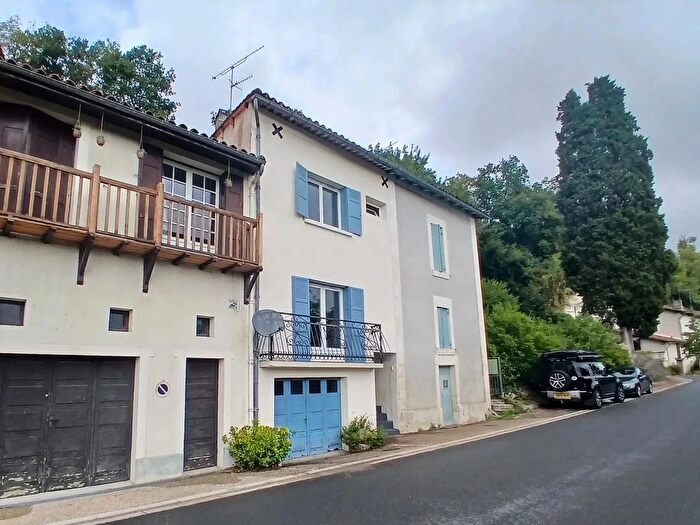 Maison 4 pièces à vendre - Aubeterre-sur-Dronne