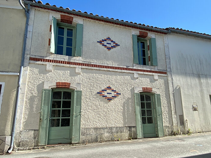 Maison à vendre - Bassac - 3 pièces - 2 chambres
