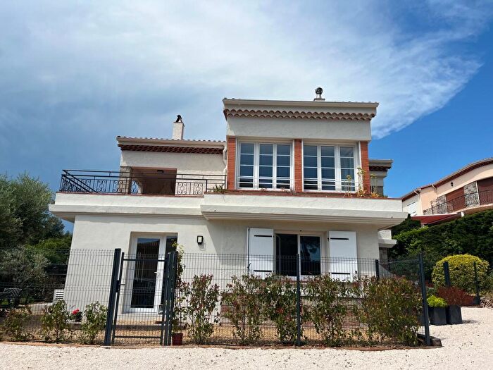 Appartement 5 pièces à vendre - Saint-Raphaël, Plateau Notre-Dame