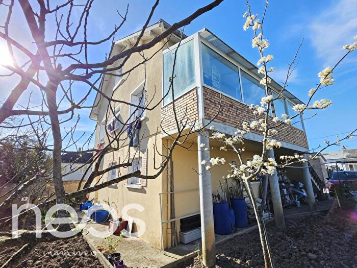 Maison à vendre - Bourges, Chancellerie, Gibjoncs, Moulon - 6 pièces - 4 chambres