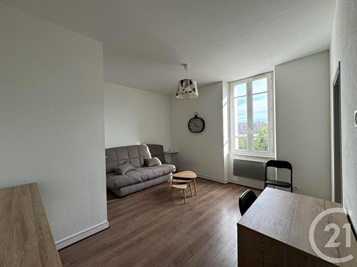 Appartement 1 pièce à Montluçon, Centre-ville, Les Forges, à louer