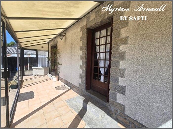 Maison 4 pièces à Les Grands-Chézeaux, à vendre