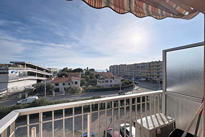 Appartement à vendre - Cagnes-sur-Mer - 1 pièce - 1 chambre