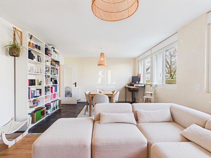 Appartement à vendre - Lanester, Kerentrech, Rives du Scorff - 3 pièces - 2 chambres