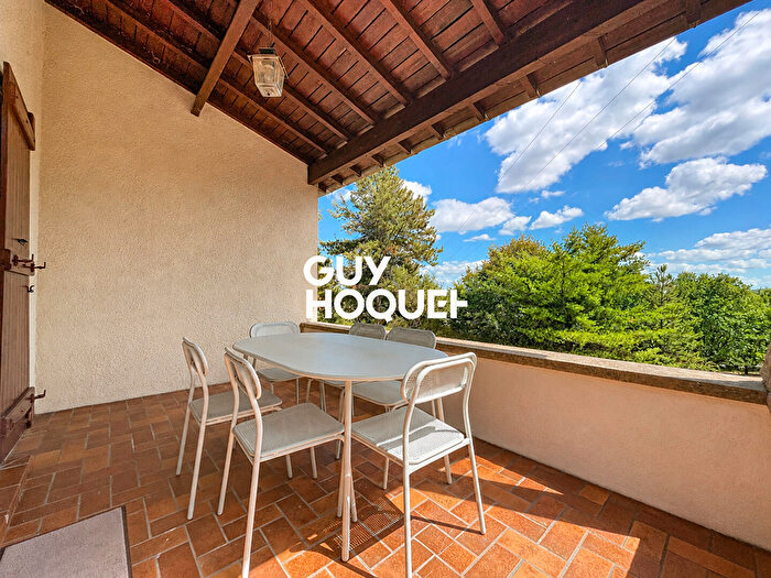 Saint-Gengoux-de-Scissé : Maison 5 pièces à vendre