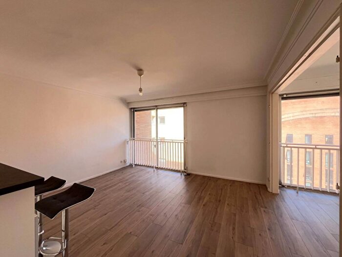 Appartement à louer - Saint-georges, Toulouse - 2 pièces - 1 chambre