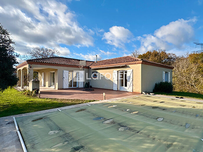 Maison à vendre - Saint-Vincent-de-Lamontjoie - 6 pièces - 5 chambres