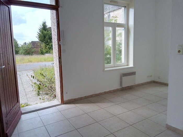Faubourg de Mons-Pont Allant, Maubeuge : Appartement 1 pièce à louer