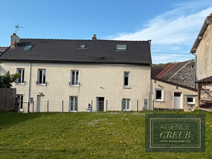 Maison à vendre - Saint-Cyr-sur-Morin - 7 pièces - 5 chambres