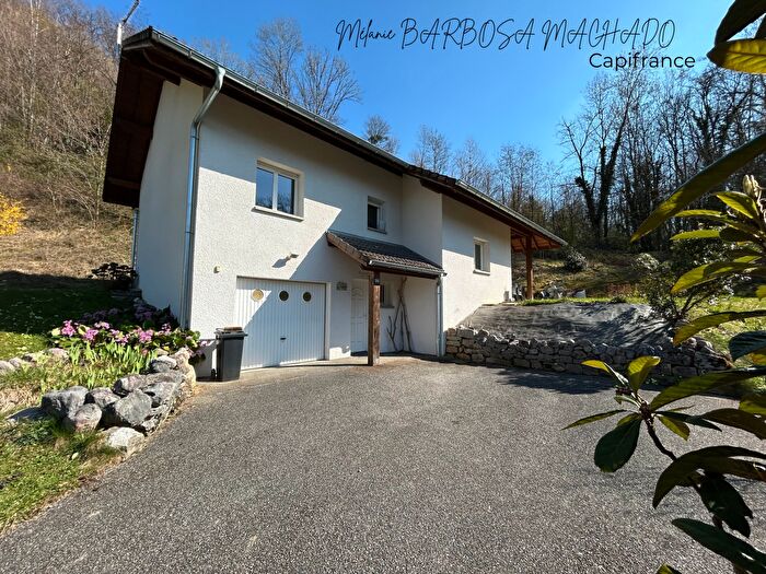 Maison 5 pièces à Serrières-en-Chautagne, à vendre