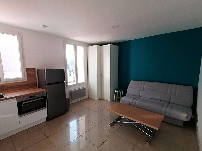 Appartement 1 pièce à louer à Les Aires-Notre Dame, Gardanne