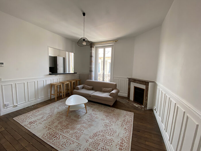 Appartement à louer - Reims, Neufchatel, Orgeval, Laon, Zola - 2 pièces - 1 chambre