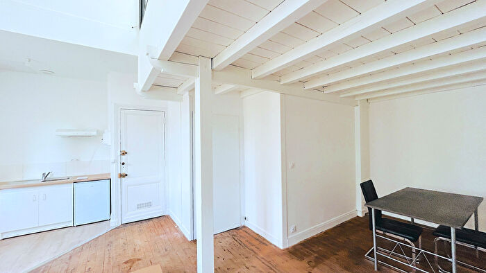 Appartement à louer - Bordeaux, Capucins, Saint-Michel - 3 pièces - 1 chambre