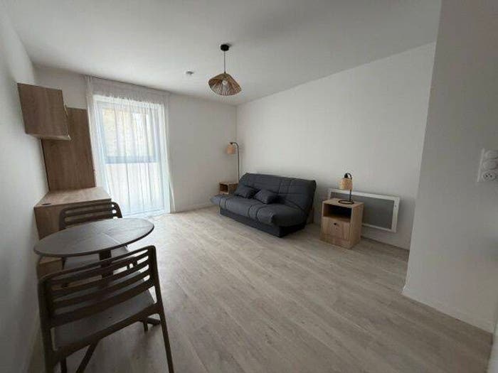 Appartement 1 pièce à La Rochelle, à louer