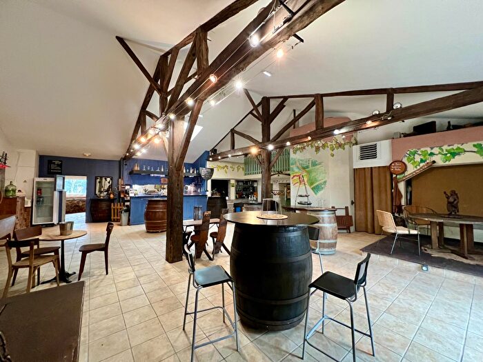 Maison à vendre - La Chapelle-Heulin - 12 pièces - 11 chambres