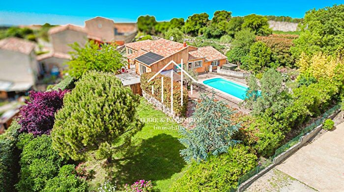 Maison 5 pièces à vendre à Meyrannes