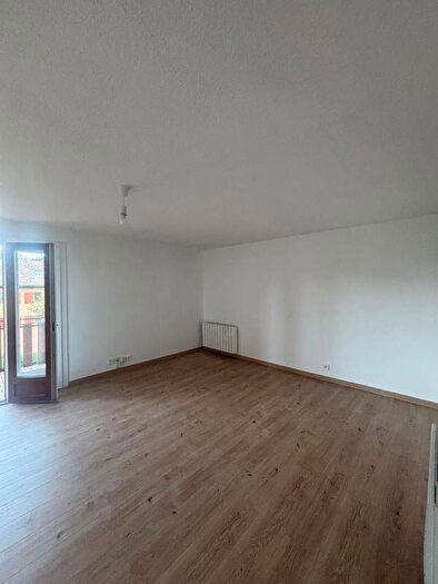 Appartement 3 pièces à Est, Gex, à louer